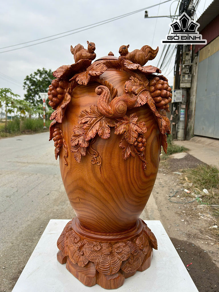Chum Nho Sóc Tài Lộc Gỗ Cẩm Cao 71 Ngang 41 Sâu 39 (cm) - 48kg | Gỗ Đỉnh